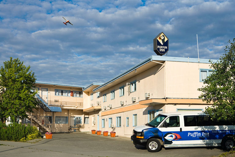 Hotel Accommodations | Puffin Inn of Anchorage | Alaskan Hotel & Lodging