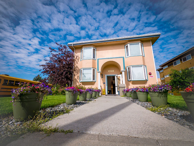 Hotel Accommodations | Puffin Inn of Anchorage | Alaskan Hotel & Lodging